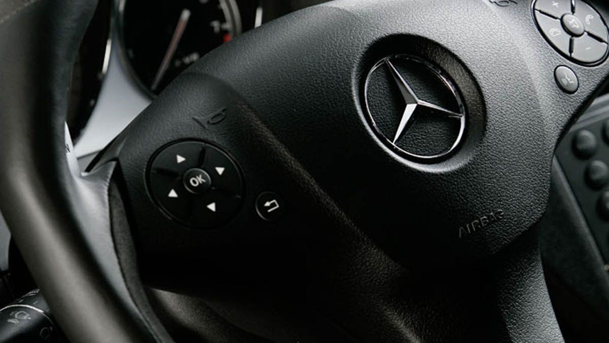 Modified Mercedes C63 AMG by Carlsson hits 565hp