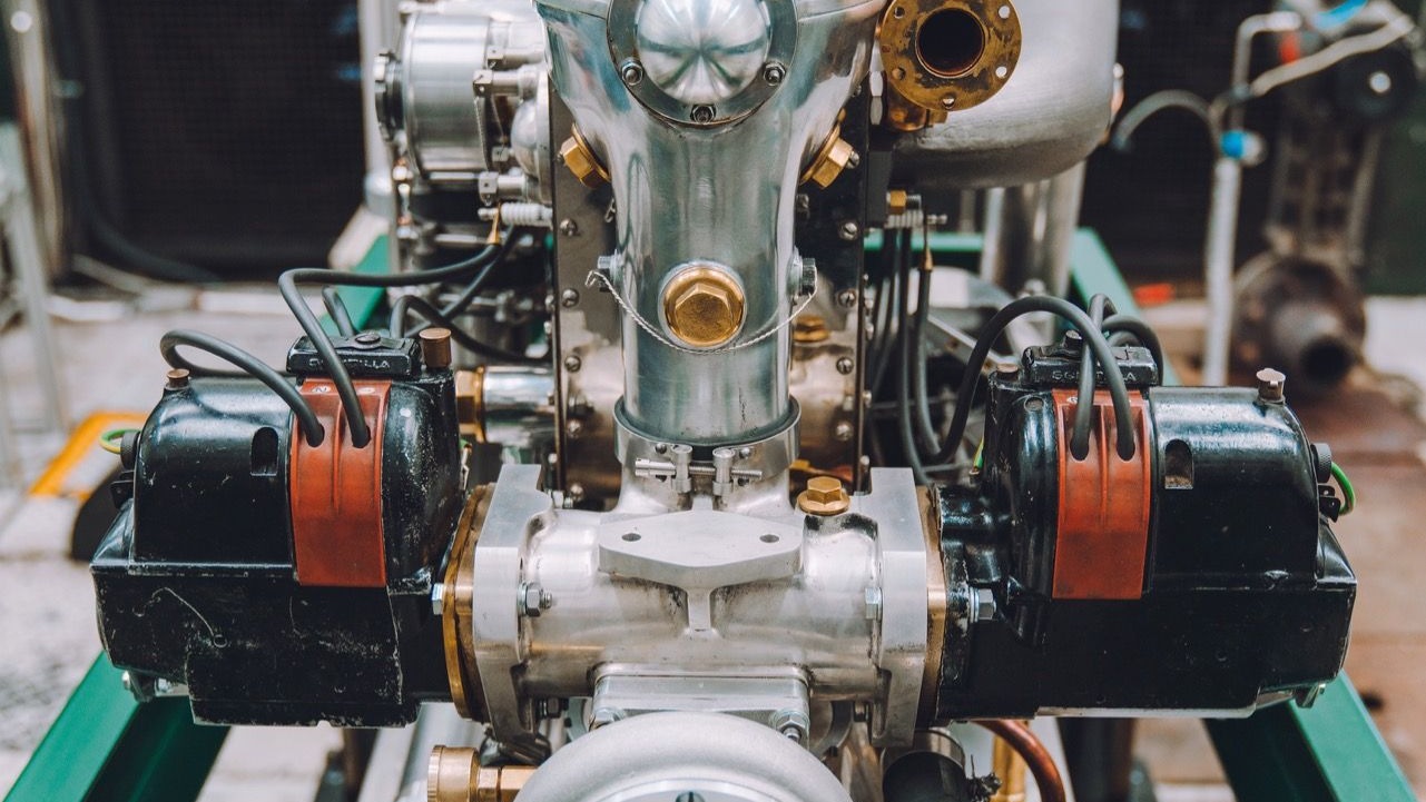 1929 Bentley Blower Continuation series engine powers up