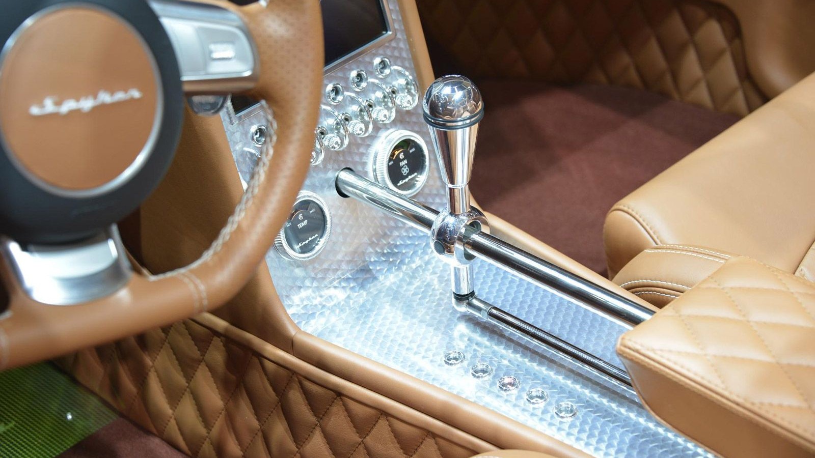 First look at production-spec Spyker B6 Venator