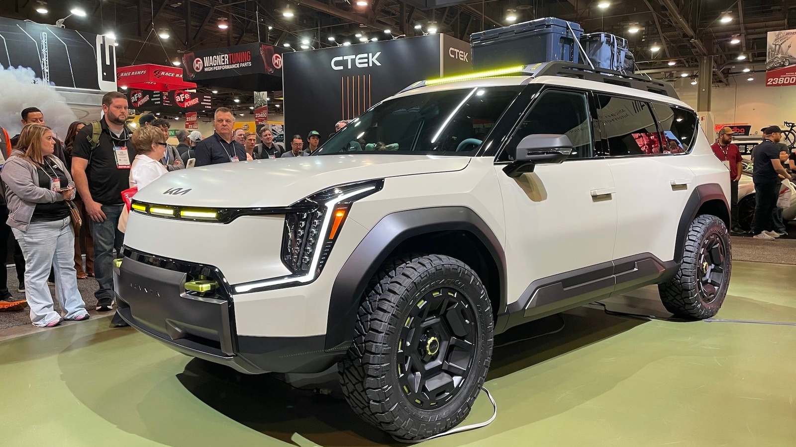 Electric Cars - Latest News and Upcoming EV Developments - Green Car ...