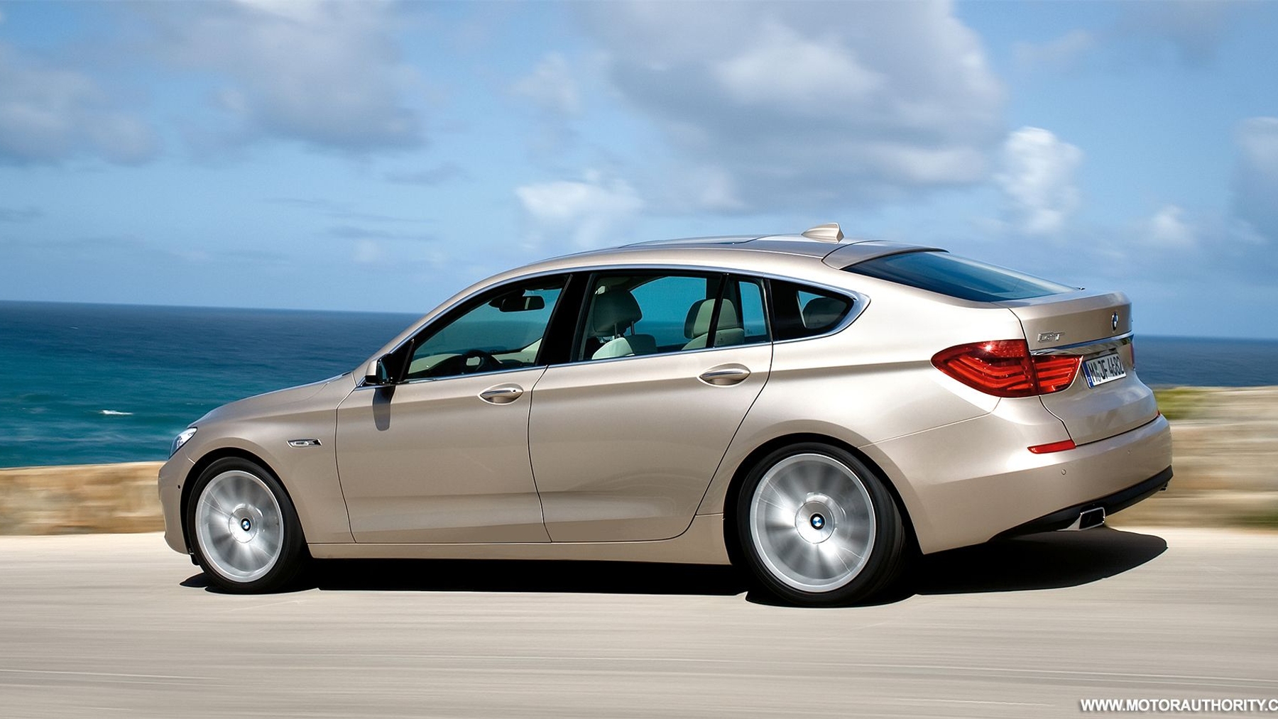 BMW unveils single turbo N55 six-cylinder engine for new 5-series GT