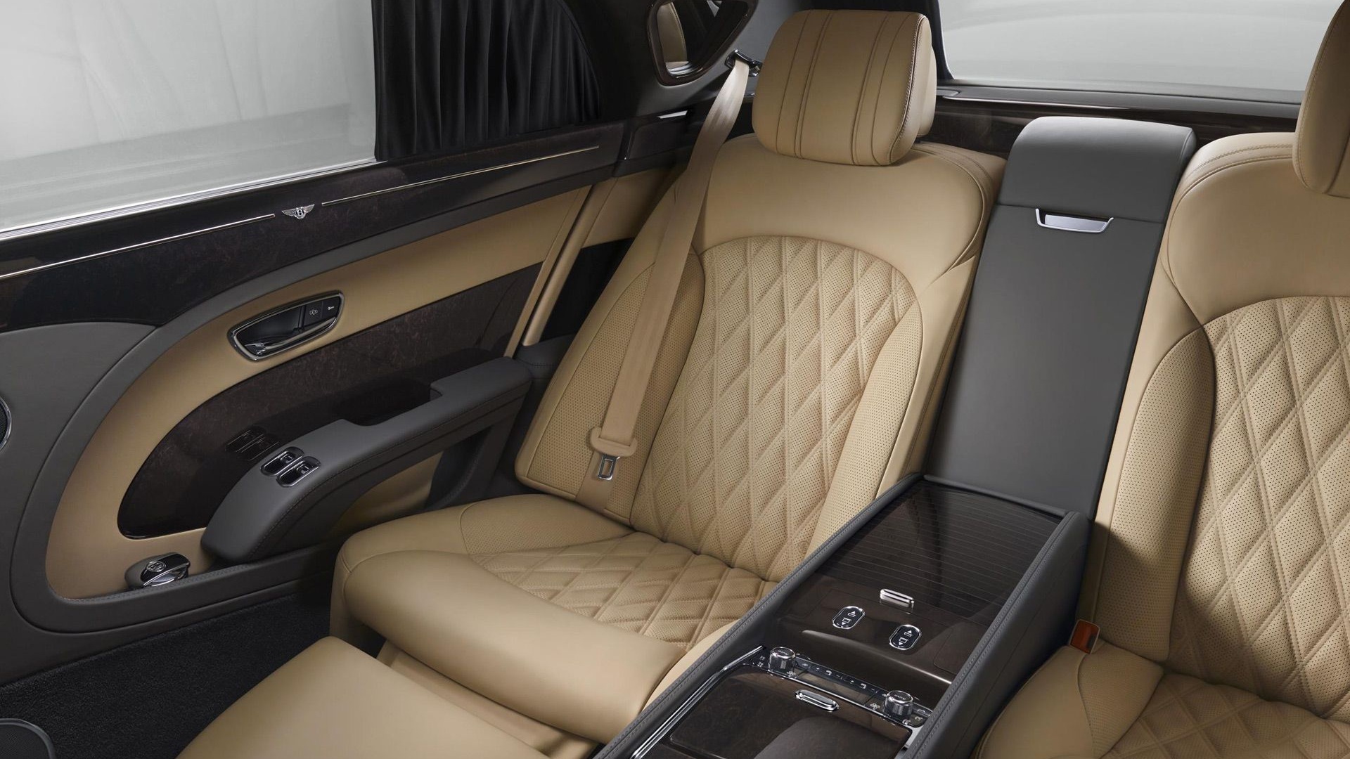2017 Bentley Mulsanne First Edition debuts at 2016 Beijing Auto Show