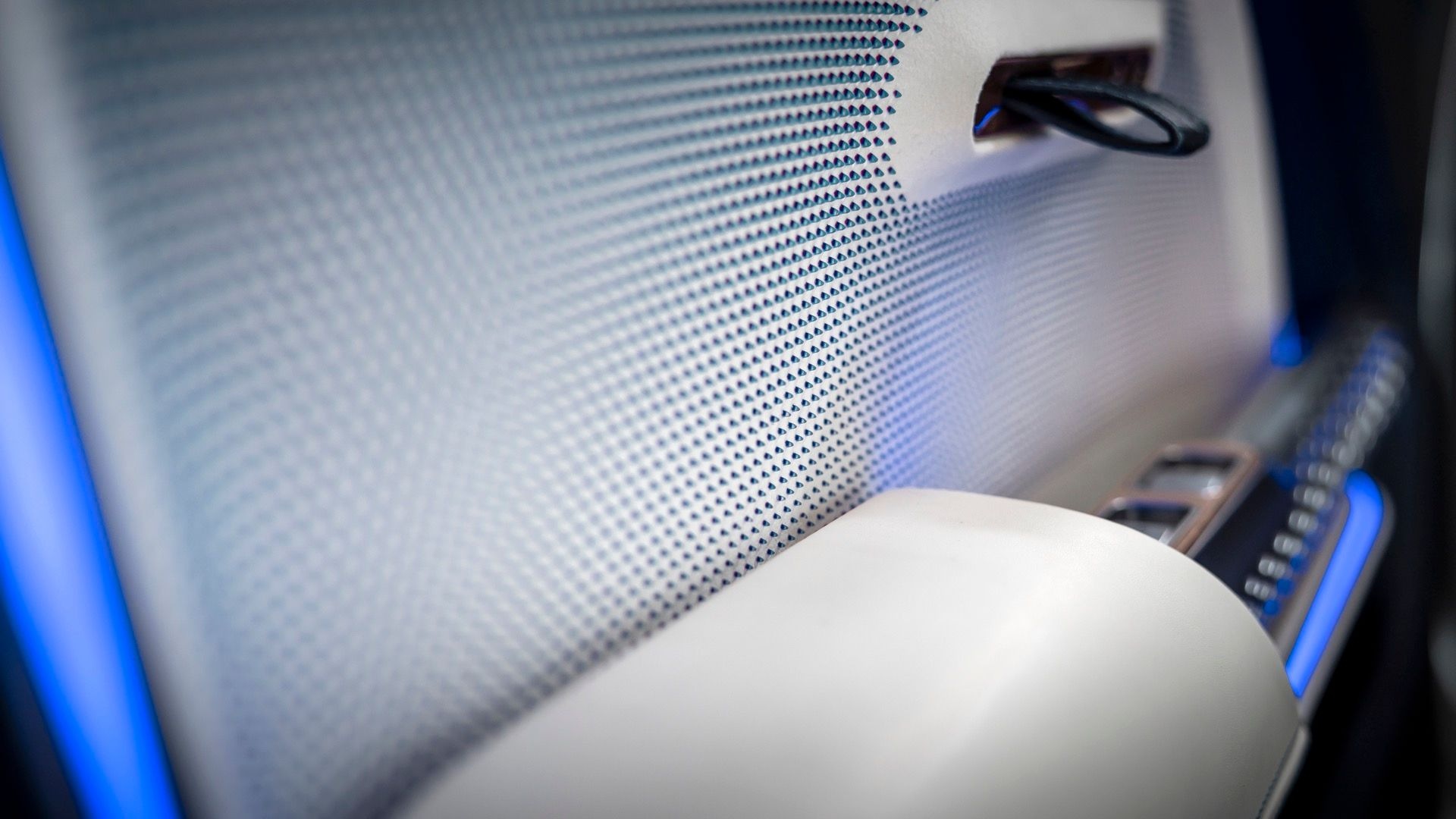 Review: Mercedes Vision EQXX concept escapes the EV weight spiral