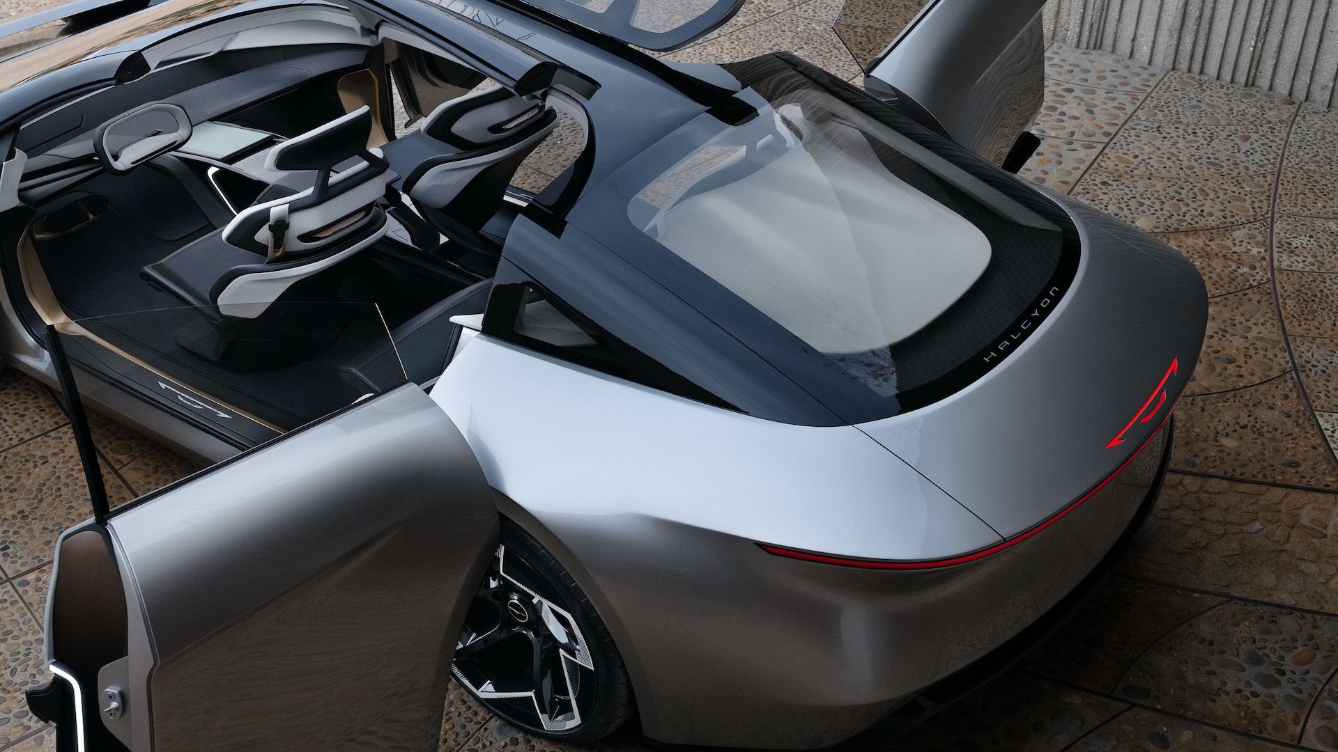 Chrysler Halcyon EV Concept aims to redefine a stray brand