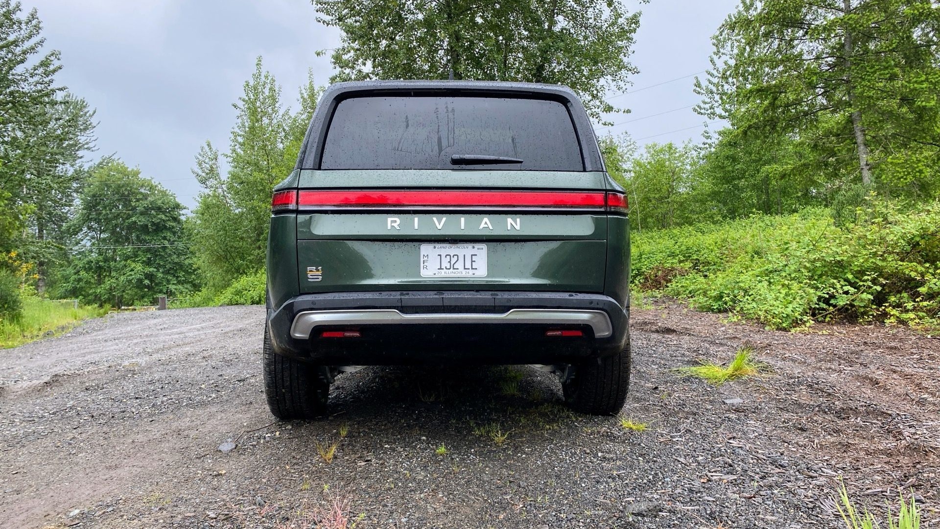 Updated 2025 Rivian R1S and R1T offer up to 1,025 hp