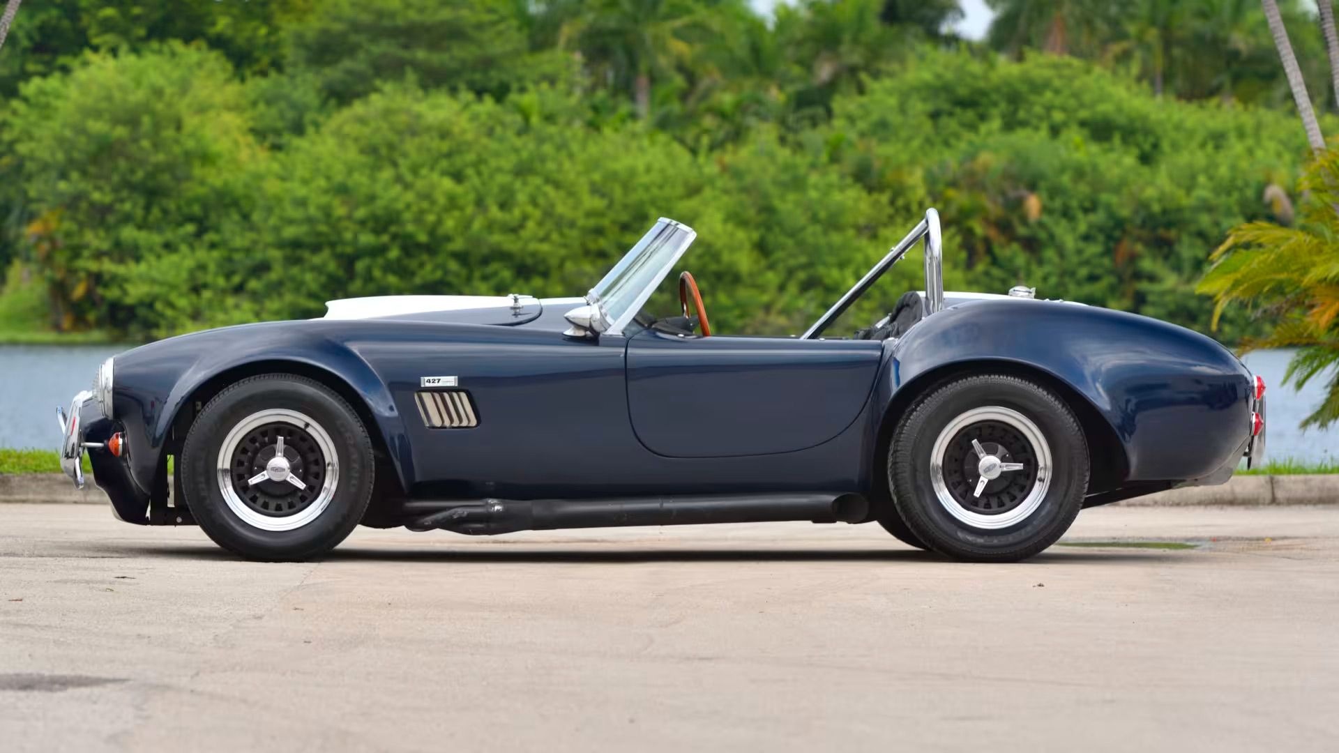 Shelby Cobra replica from “Bad Boys” heads to auction
