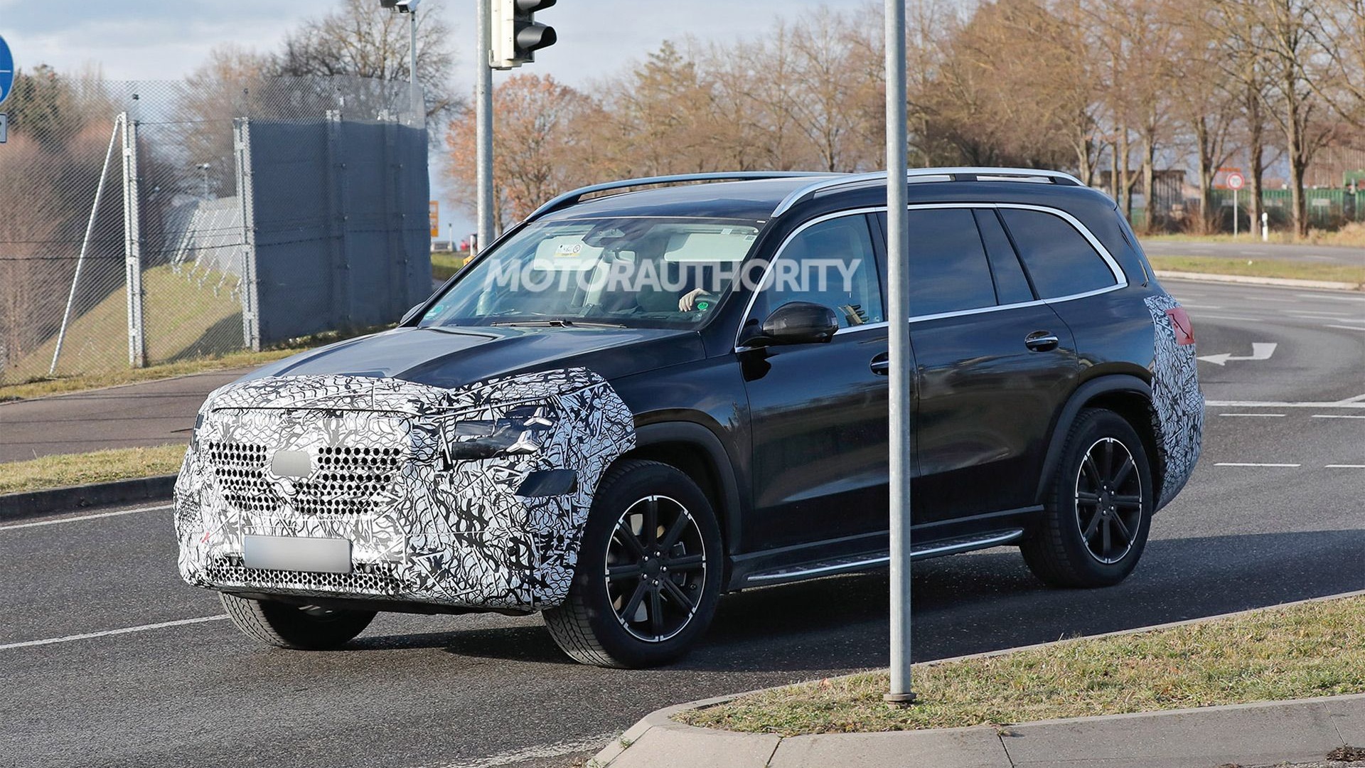2027 Mercedes-Benz GLS-Class spied with second update