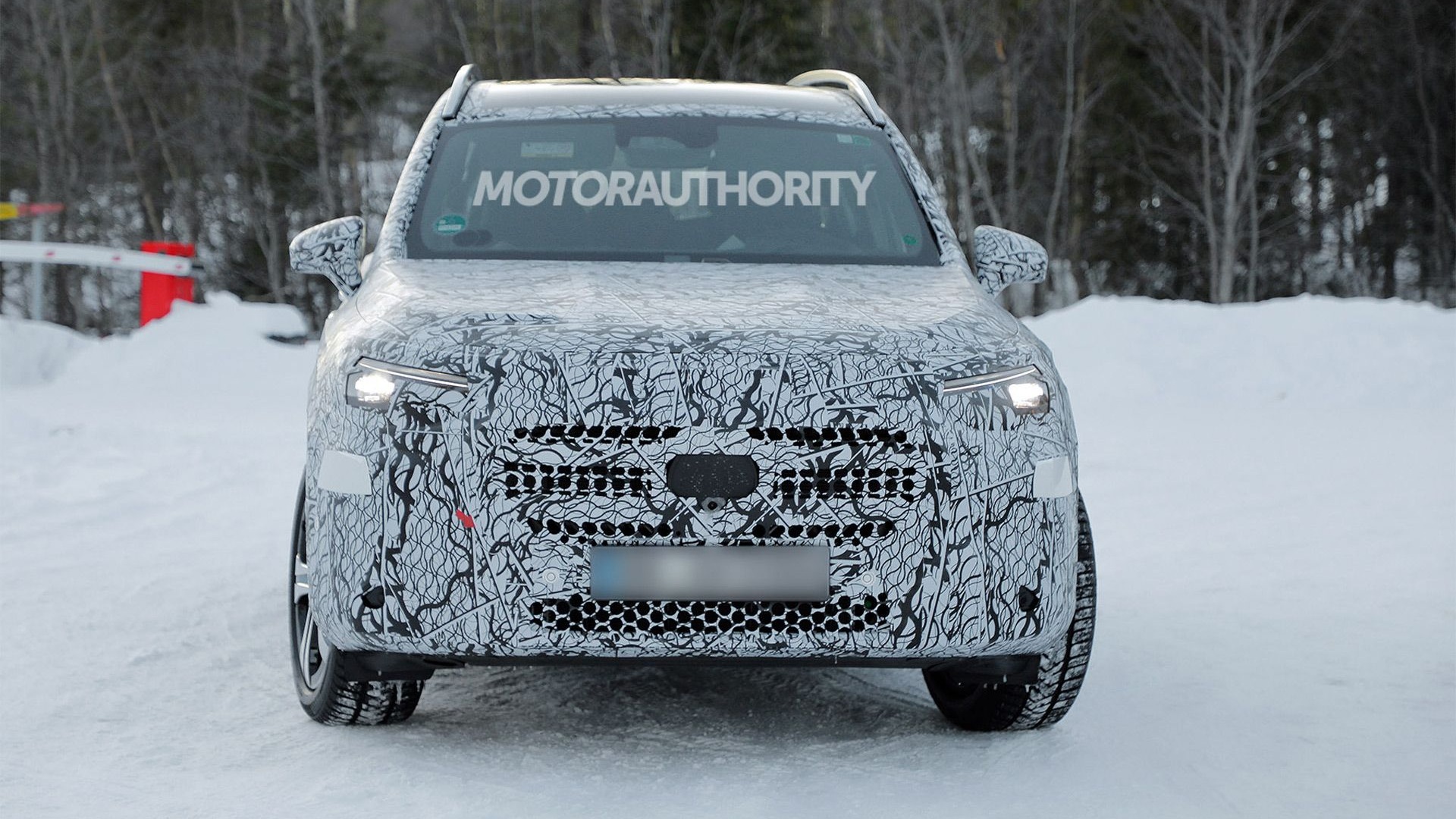 2027 Mercedes-Benz GLB-Class EV caught on video