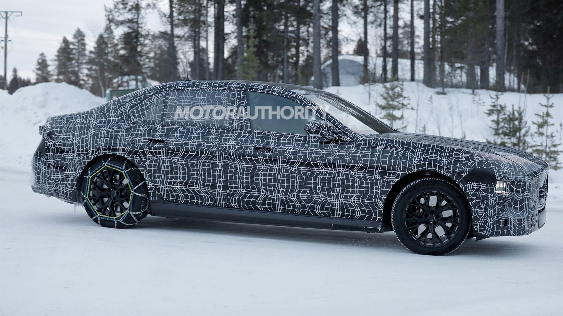 2027 BMW 7-Series spied with major update