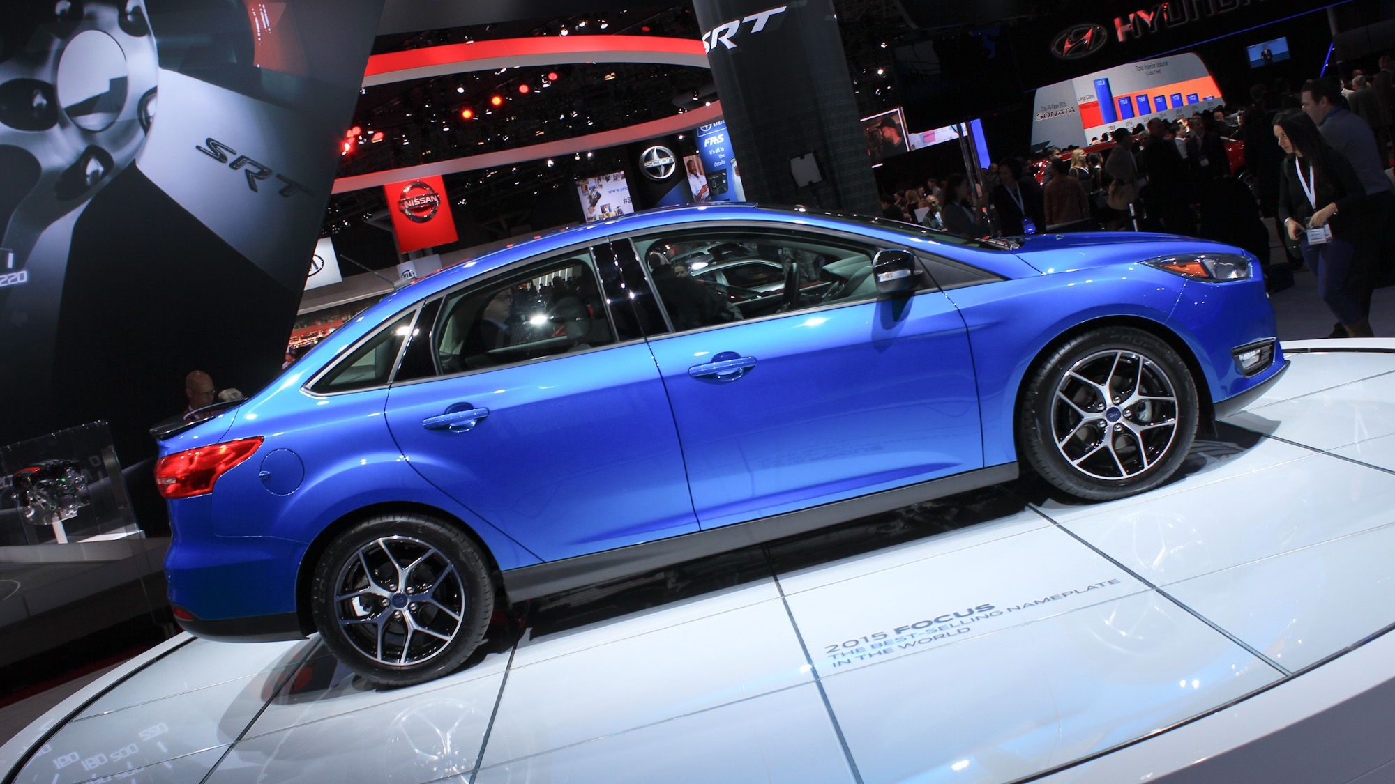2015 Ford Focus Updates: New Front Styling, 1.0-Liter Three-Cylinder ...