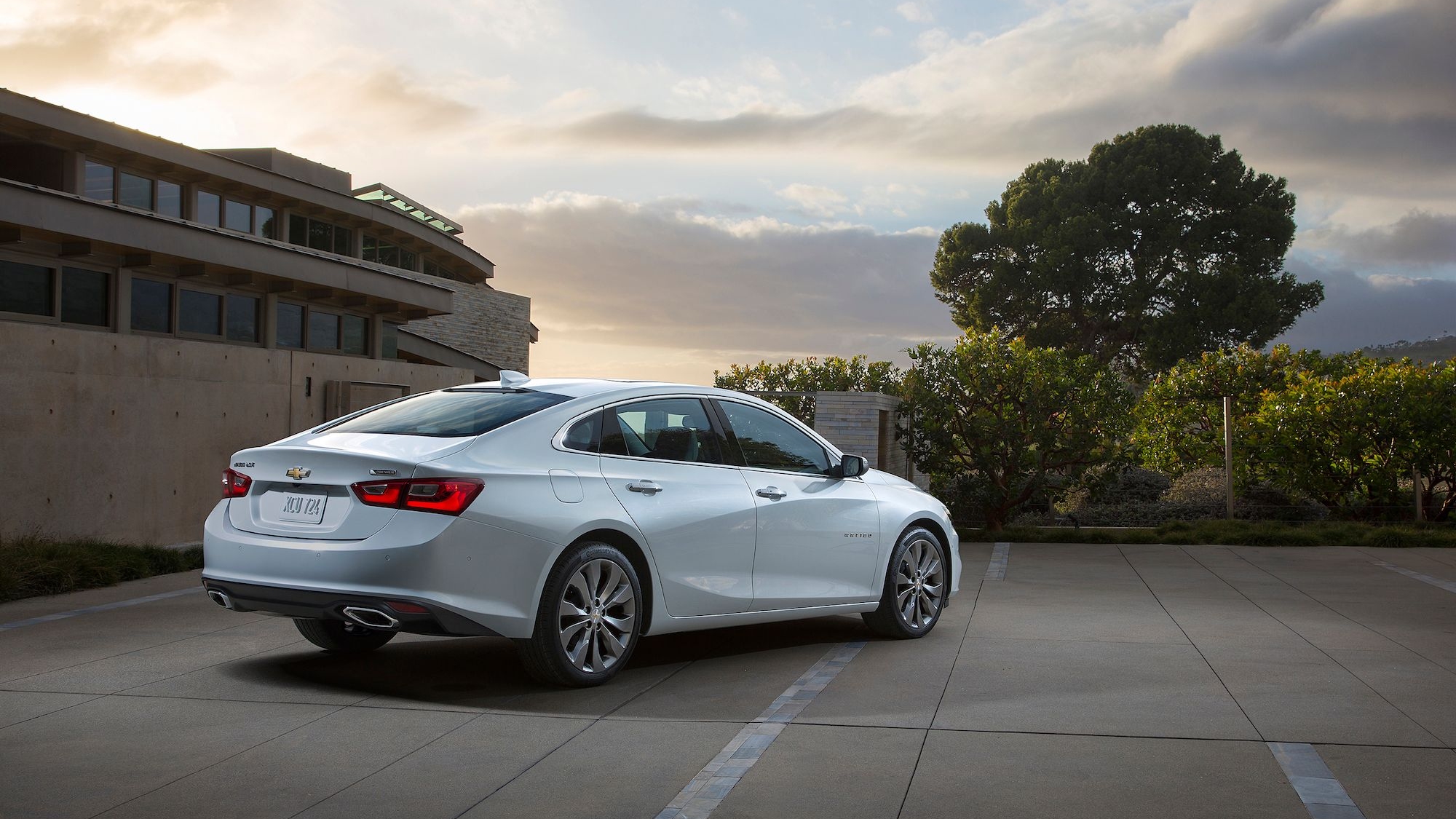 47-MPG Chevrolet Malibu Hybrid: Volt's Sibling Without A Plug May Be ...