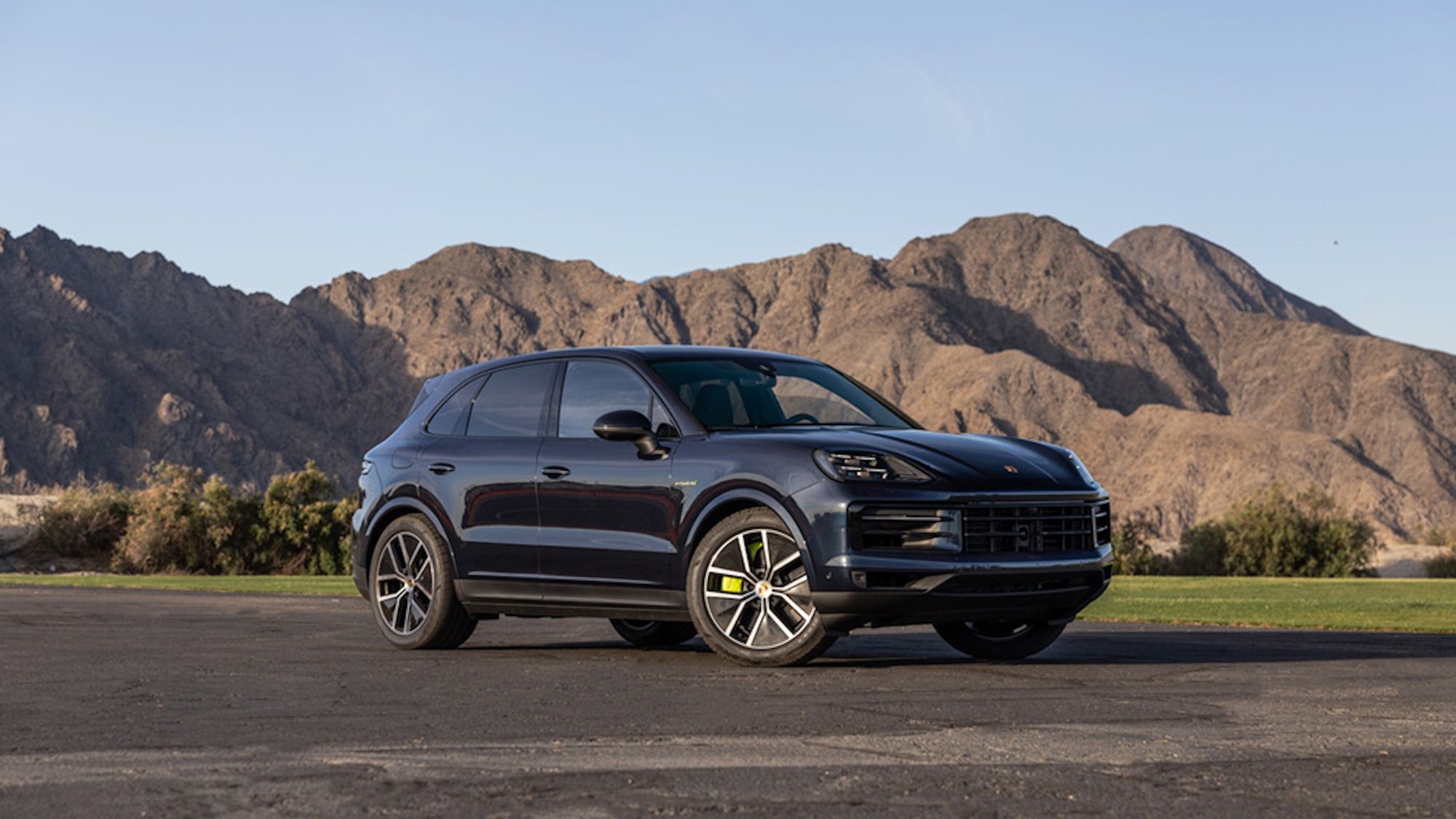 Electric Porsche Cayenne to debut in late 2025