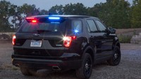 Ford Interceptor Utility can run with no roof lights thanks to new rear ...