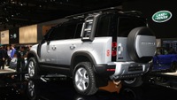 2020 Land Rover Defender preview: Redesigned icon revealed with ‭$50 ...