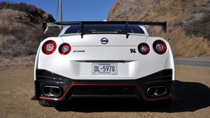 The 2016 Nissan GT-R Nismo has a soul: I met it