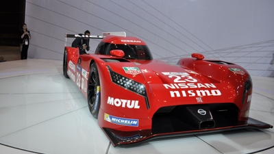 Front-Wheel-Drive Nissan GT-R LM NISMO LMP1 Preview And Live Shots: Video