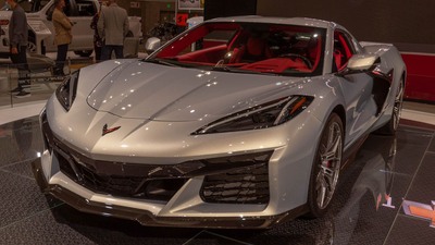 Preview: 2023 Chevy Corvette Z06 revealed with 670-hp LT6 V-8