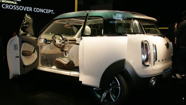 MINI Previews New Crossover Concept Ahead Of Paris Motor Show Debut