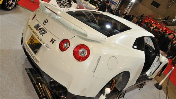 Blitz unveils rear-wheel-drive GT-R with manual gearbox