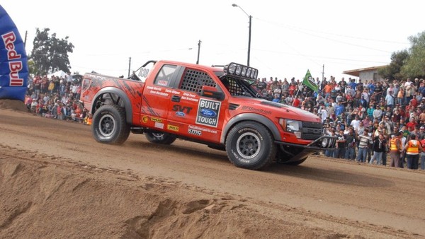 Ford Adds 411-hp V-8, FR Raptor XT Baja Racer to F-150 SVT Raptor Line