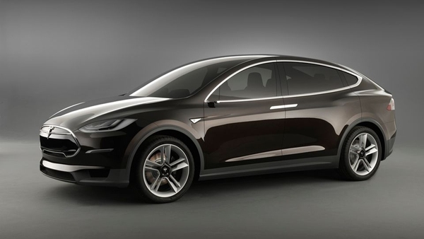 Tesla Model X Unveiled: Electric Luxury Crossover With Wings