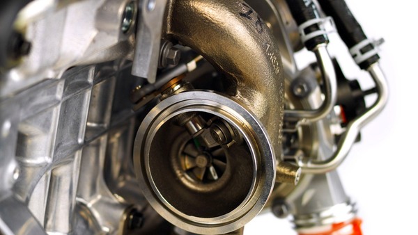 Volvo Reveals Three-Cylinder Engines, Promises Up To 180 HP