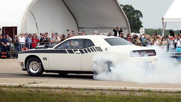 2015 Dodge Challenger Drag Pak Revealed, Now Available With ...
