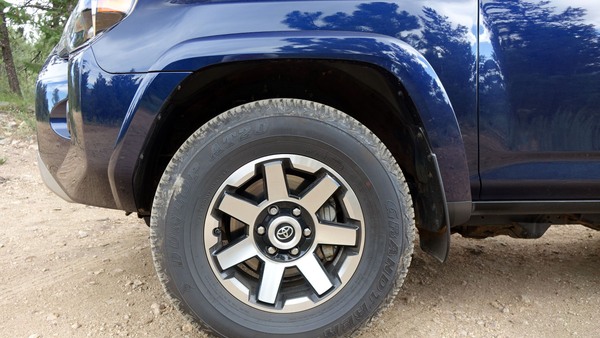 2017 Toyota 4Runner TRD Off Road trail review: archaic in all the right ...