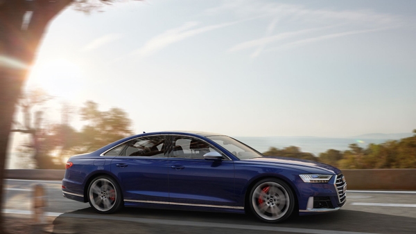 2020 Audi S8 revealed with 563 hp, the gamut of suspension technology