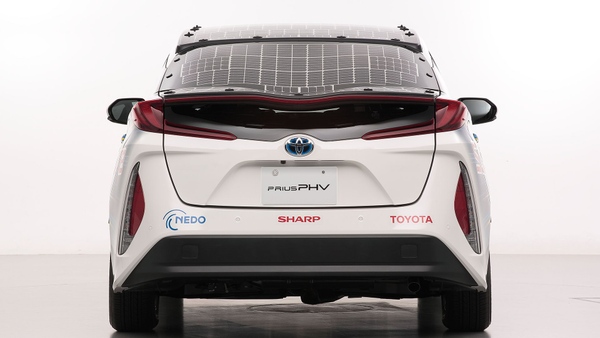 Toyota covers Prius Prime with solar panels to test mileage