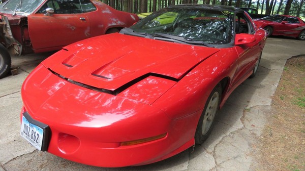 Barns full of American muscle headed to auction in Iowa