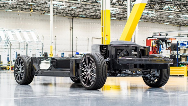 Karma reveals E-Flex extended-range EV platform