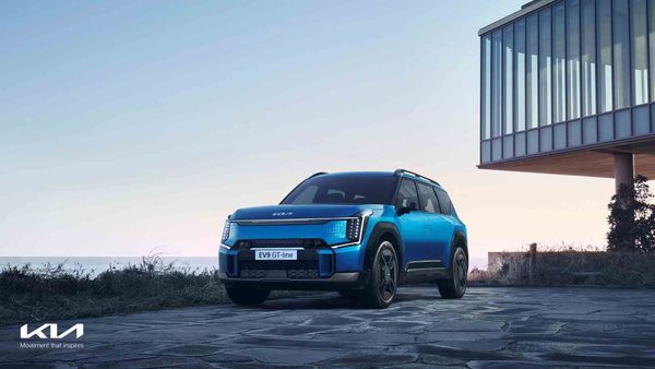 2024 Kia EV9 electric SUV debuts with 800V charging, future V2G