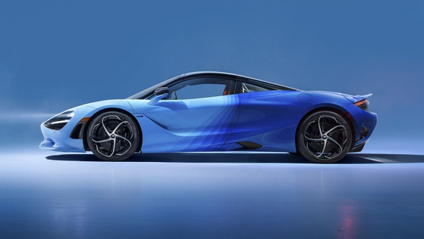 McLaren 750S gets color spectrum-style fade from the factory