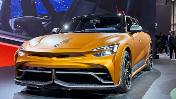 Mullen Five RS electric crossover debuts with over 1,000 hp