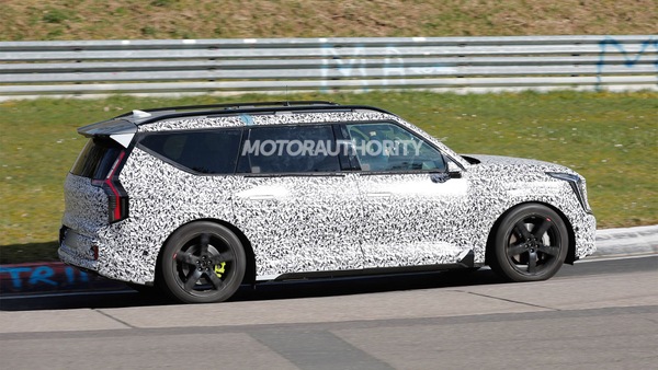 2026 Kia EV9 GT spied for first time