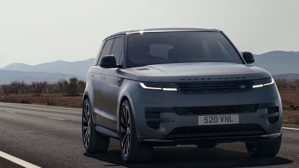 2025 Range Rover Sport adds blacked-out Stealth Pack