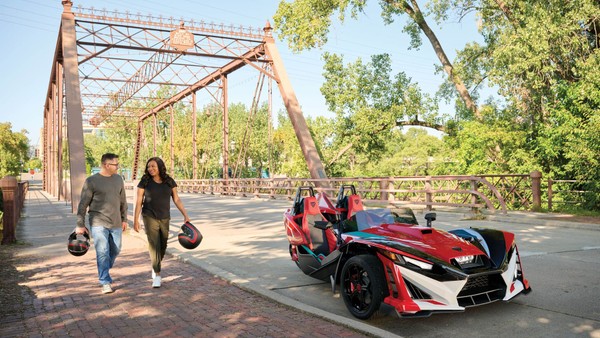 2025 Polaris Slingshot 10 marks a decade of unbridled fun