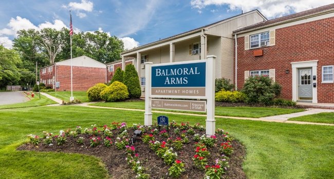 Balmoral Arms Reviews - Matawan, NJ | 130 Aberdeen Road | 1 Apartment ...