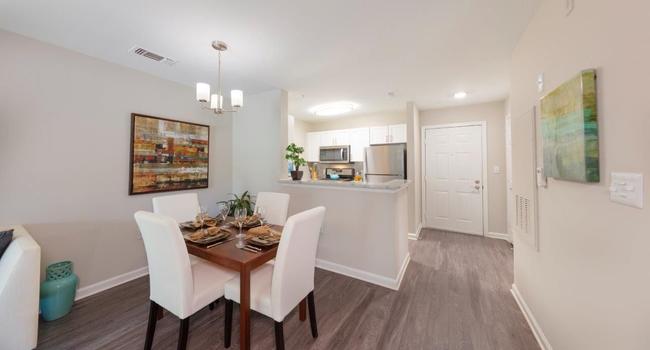 Westerly at Worldgate Apartments Reviews - Herndon, VA | 13000 Wilkes ...