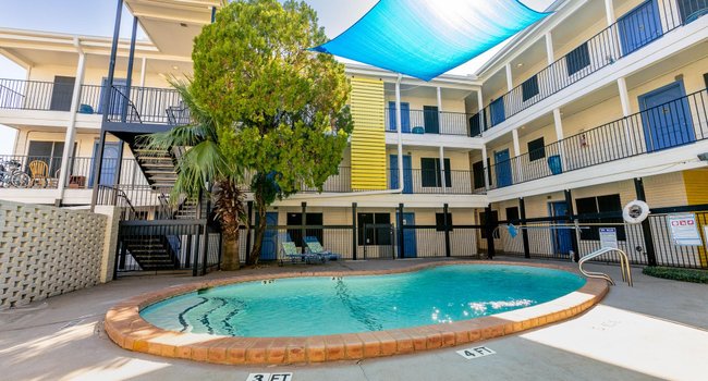 Miller Square & Spanish Trails Reviews - Austin, TX | 918 E 40th St ...