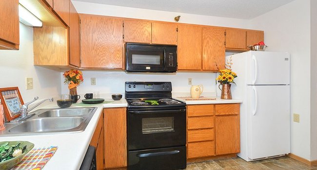 Quarry Commons Reviews - Saint Cloud, MN | 1965 Quarry Road | 51 ...