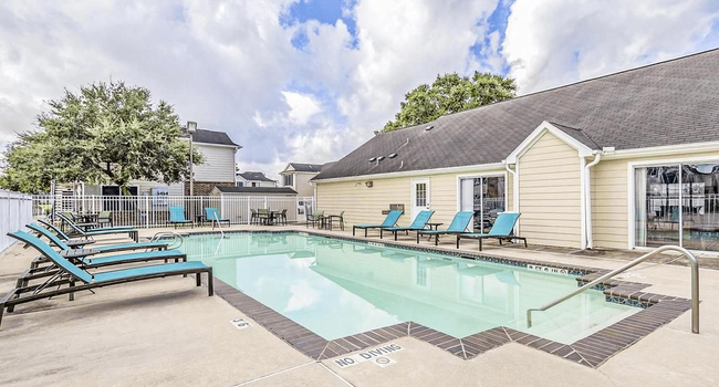 Falcon Pointe Apartments Reviews - Rosenberg, TX | 915 Cole Avenue | 26 ...