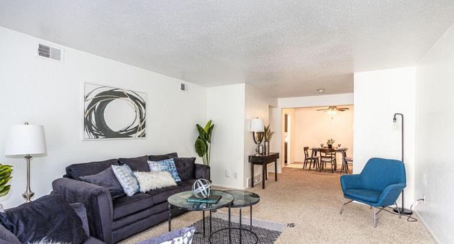 View High Lake Apartments Reviews - Kansas City, MO | 10708 E 98th ...