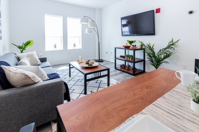 Wolverine Crossing - 201 Reviews | Orem, UT Apartments for Rent ...